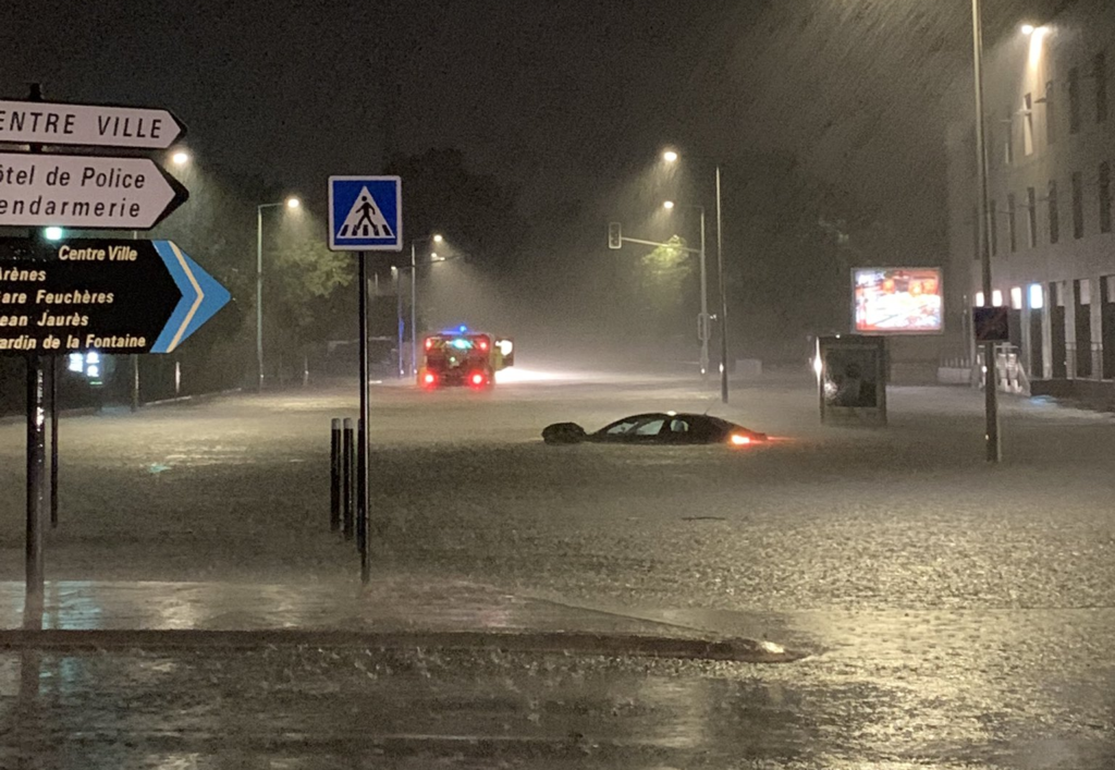 Nîmes inondée par des orages diluviens dans la nuit du 6 au 7 septembre - Météo Express